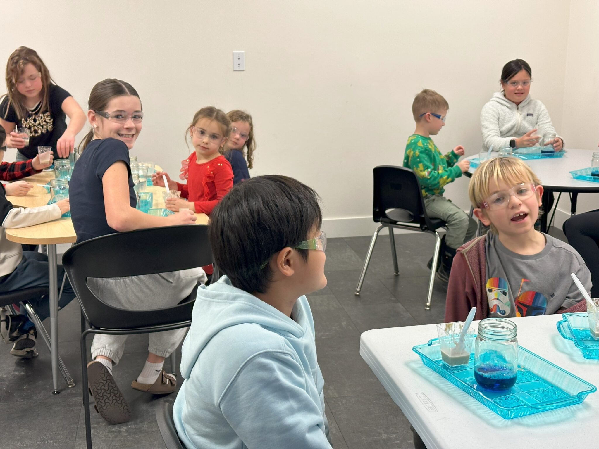 Hands-On-STEM-Classes-Boise